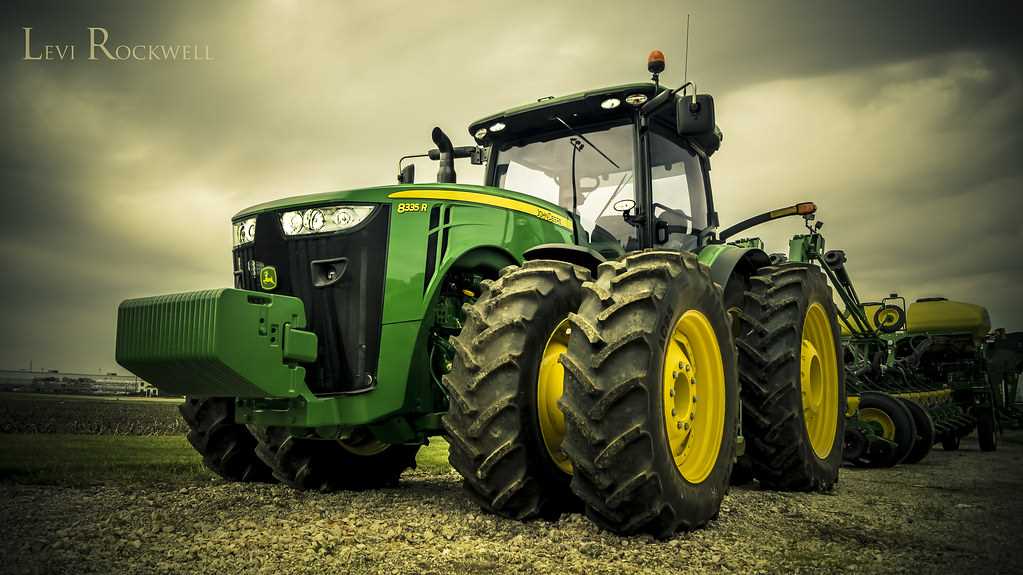 Knit a John Deere Tractor: Free Pattern