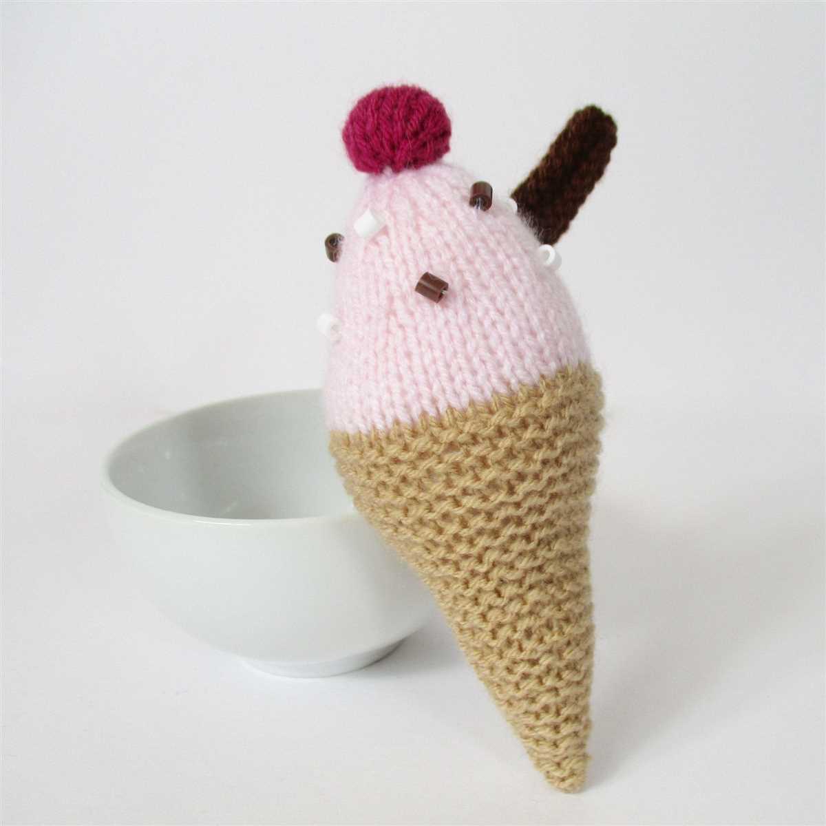 Cozy Cones: A Charming Knitted Ice Cream Cone Pattern