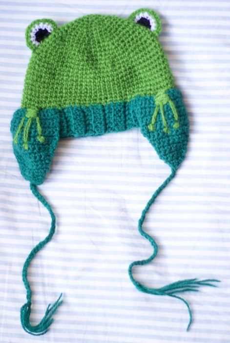 Knit a delightful frog hat for free!