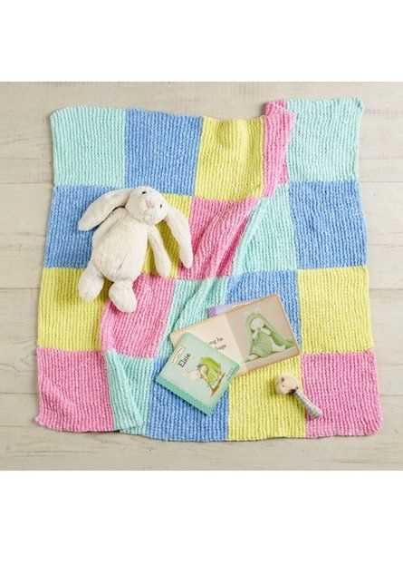 Checkered Cozy: Knit the Perfect Blanket Pattern