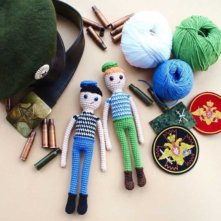 Knit Your Own Toy Soldier with this Free Pattern!