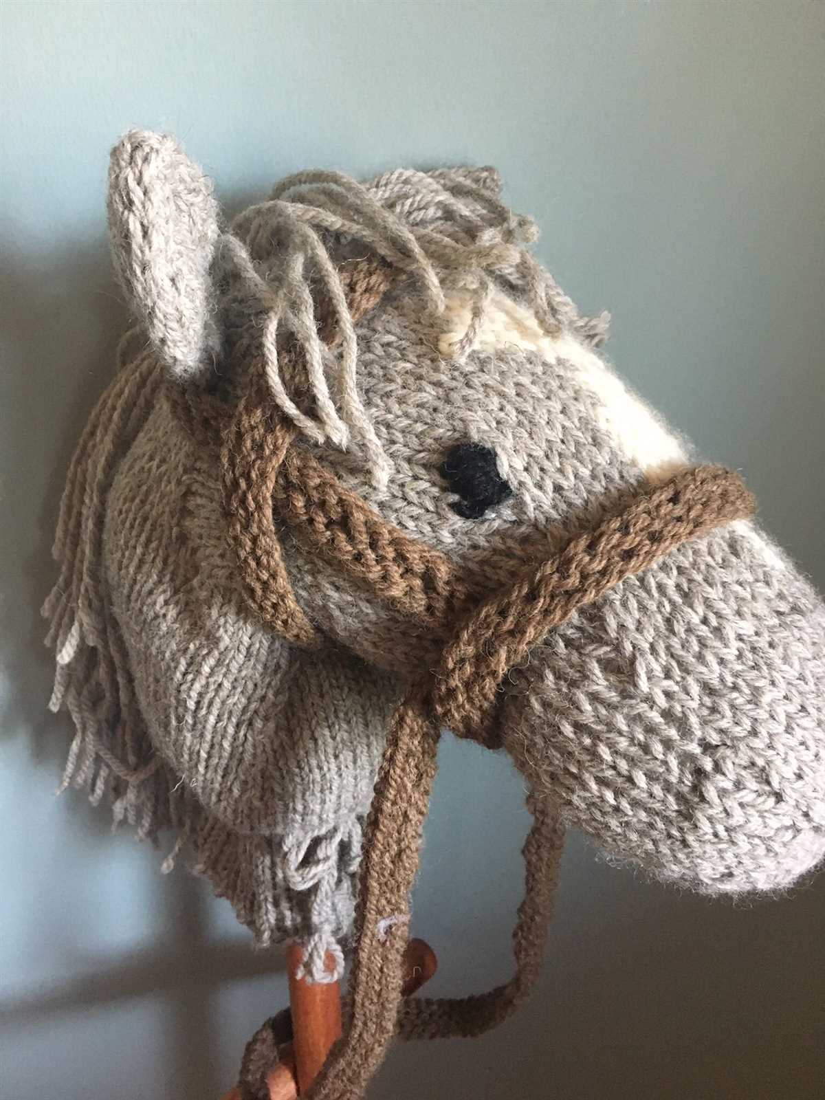 Free knitting pattern for a horse hat