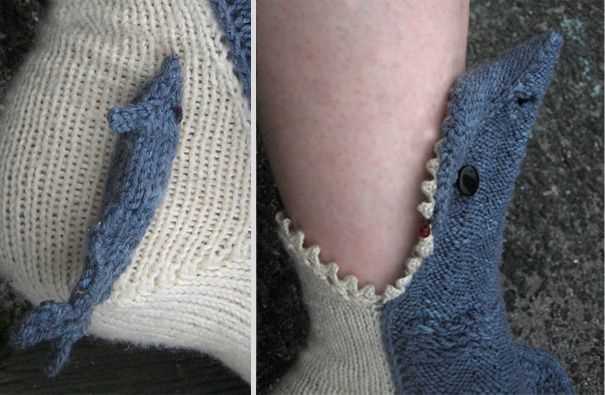 Free pattern for knitted shark socks